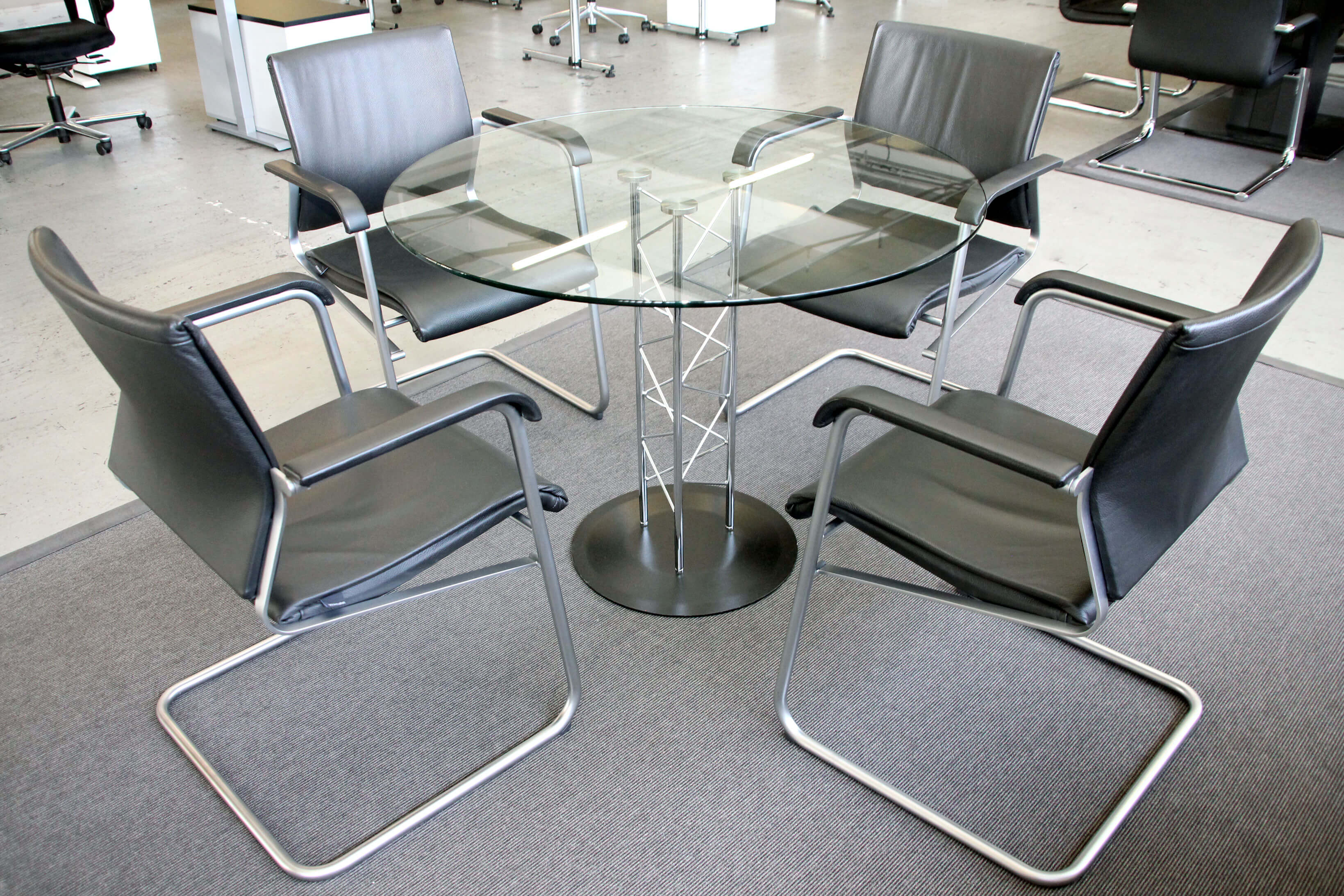 Glastisch Rund Ø 100 cm / Metall | Konferenztische | Büromöbel ... Glastisch Rund Ø 100 cm / Metall | Konferenztische | Büromöbel ...